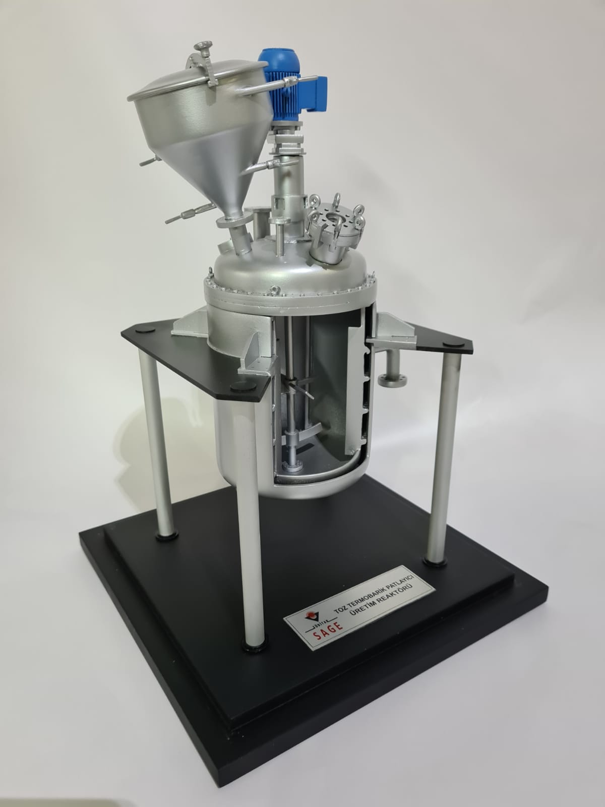 SAGE Reactor Scale Model - ViaPia