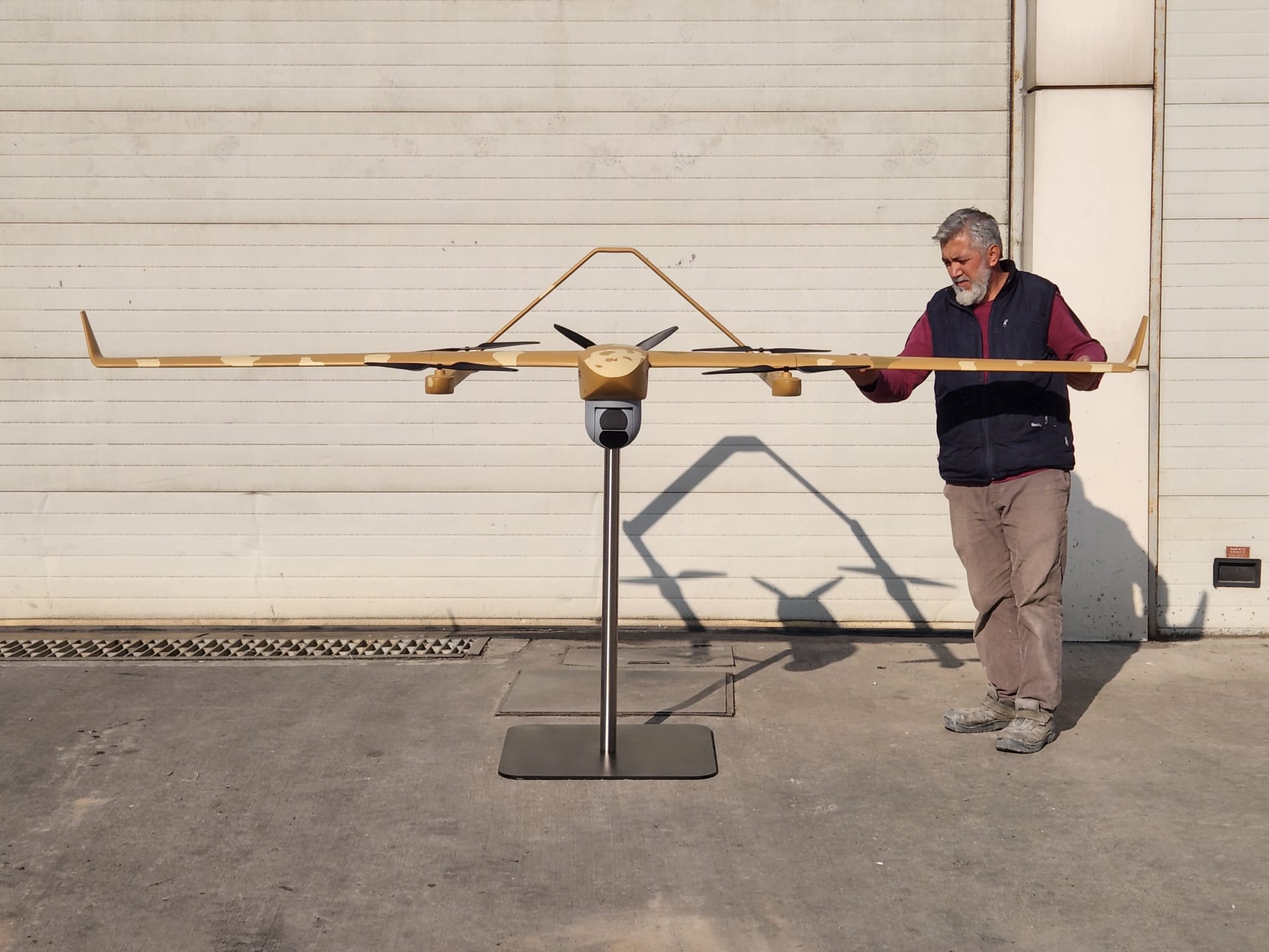 GIDS 1/1,5 UQAB RANGER UAV Mock-Up - ViaPia